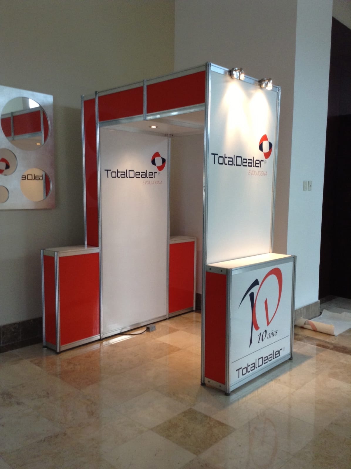 Diseño de Stand 2x2 para TD en evento VW