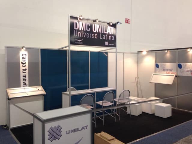 Diseño de Stand 6x3 para Unilat en Cancún