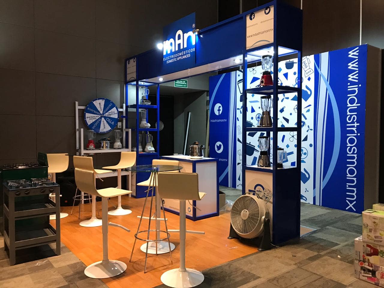 Diseño de stand 4x3 para MAN